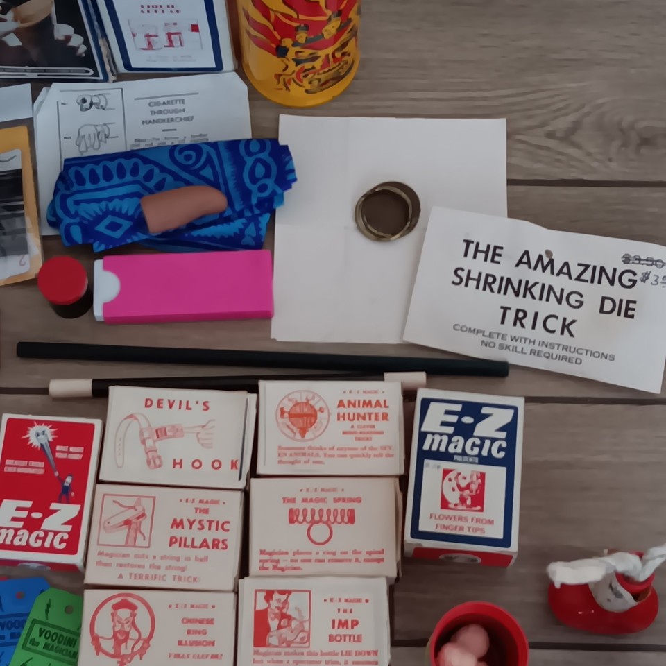 Large Lot of Vintage Magic Trick Collectibles Some From Disneyland ...
