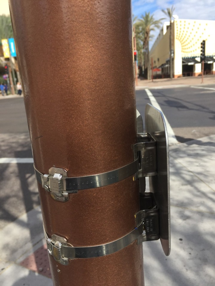 304 Stainless Steel Single Bolt 3/4" Flared Leg Bracket 25/Box ...