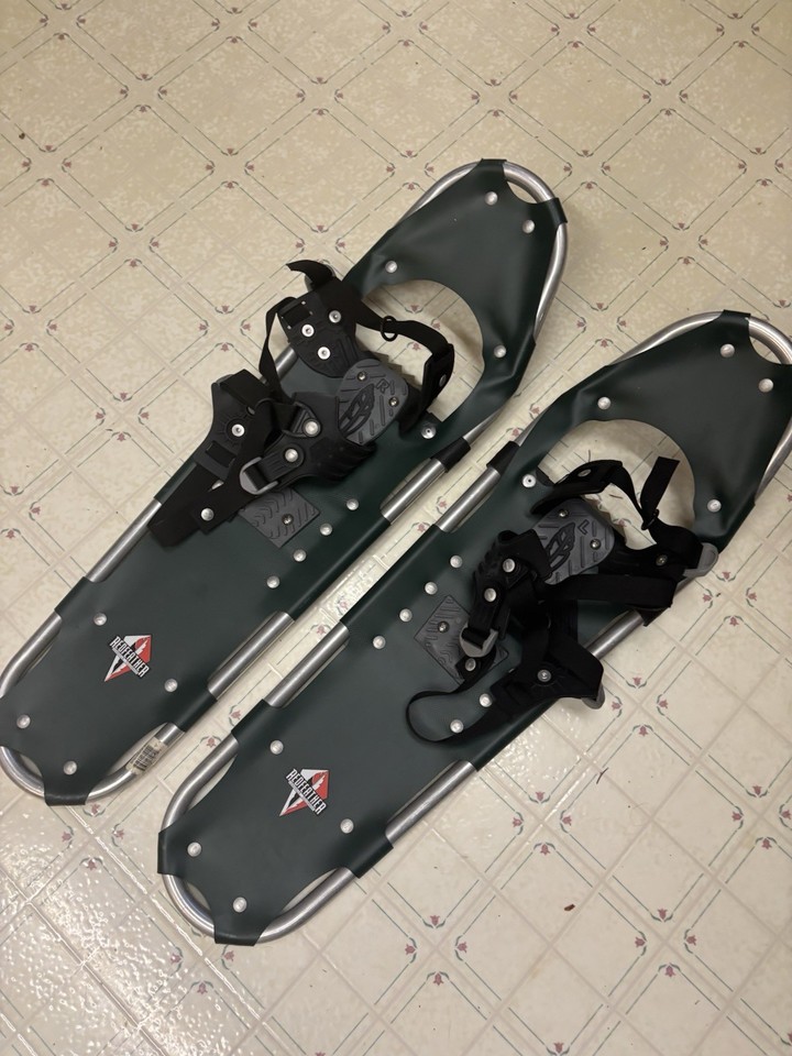 Redfeather USA Snowshoes 30 X 9 Green Aluminum Backcountry Hiking ...
