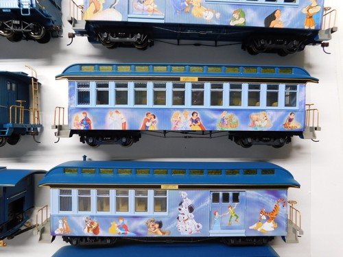 HO / ON30 SCALE BACHMANN HAWTHORNE DISNEY TRAIN SET (15) TRAINS TOTAL ...