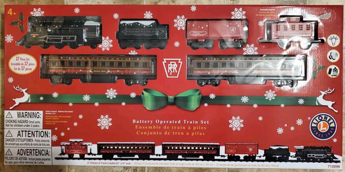 New Lionel 37-Piece Battery Operated Christmas Railroad Train Set Penn ...