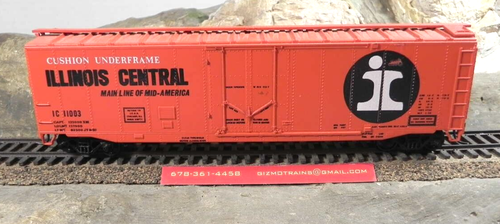 HO ILLINOIS CENTRAL CUSHION UNDERFRAME 50’ BOXCAR ATHEARN BLUE BOX ...