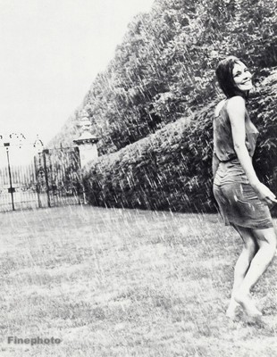 1966 WINGATE PAINE Vintage Rain Wet SEXY FEMALE Fashion Woman Photo Art ...