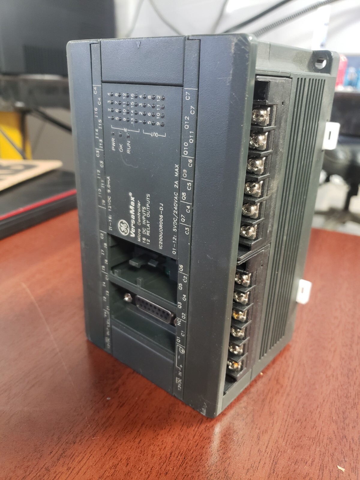 Versa Max Micro Controller 16DC Inputs/12 Relay Outputs IC200UDR006-DJ ...