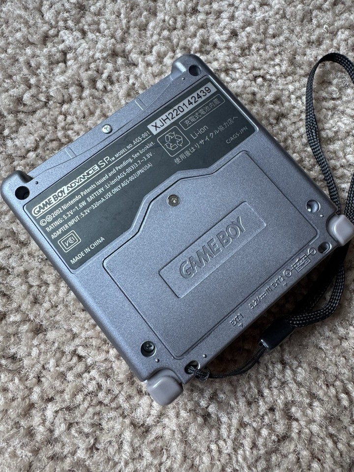 NES Themed Gameboy Advanced SP with IPS Screen And USB-C Charging Port ...