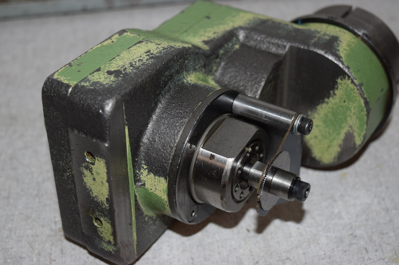 Hydromat Series 20 Rotary Transfer Machine Right Angle Milling Head 5. ...