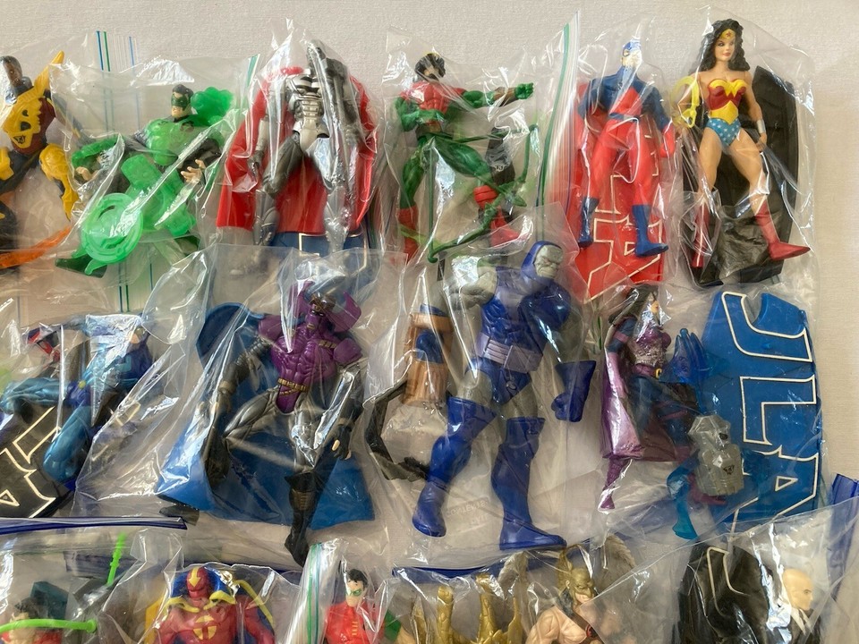 VINTAGE Lot Of 27 DC BATMAN TOTAL JUSTICE / JLA Action Figures Kenner ...