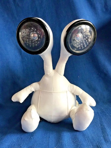 Vintage Earthwood Ipal Ipod CD Peripheral Speaker Alien Monster Toy ...