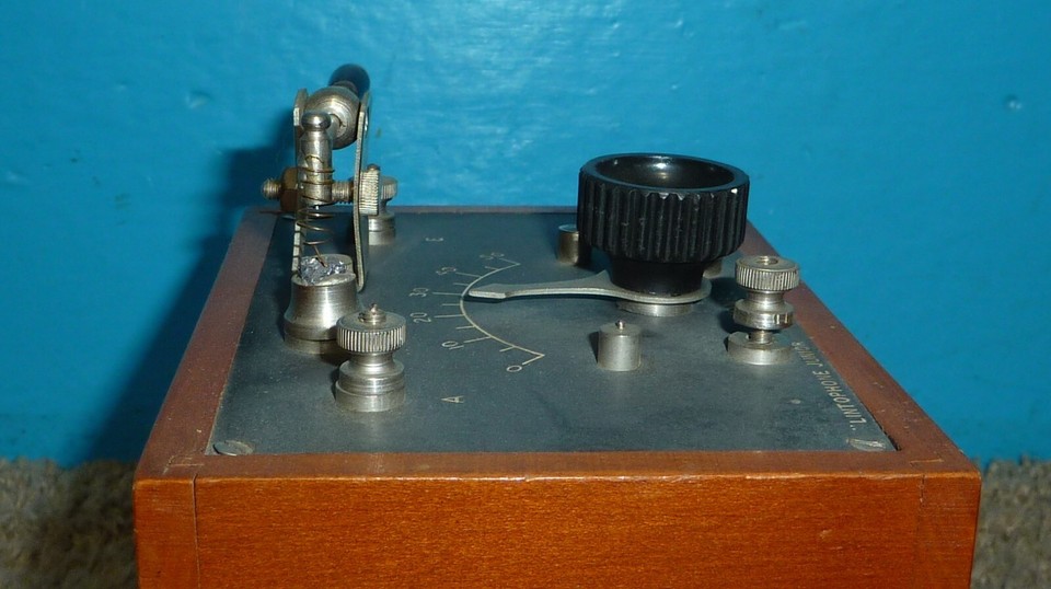 Lintophone Junior Antique Crystal Radio in Original Box Outstanding! | eBay