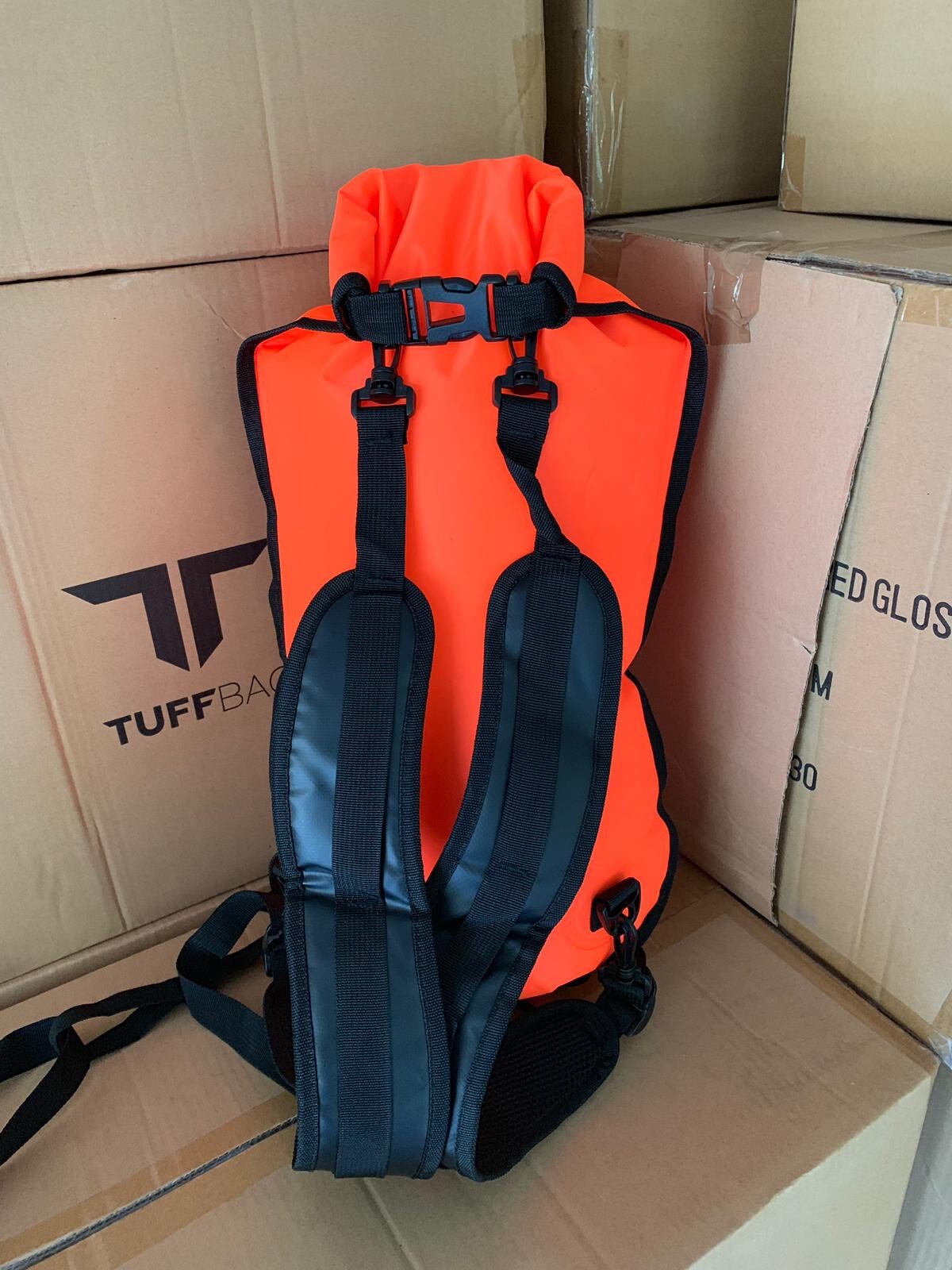 Tuffbag 28L Tow Float With Detachable Rucksack Straps- Open Water ...