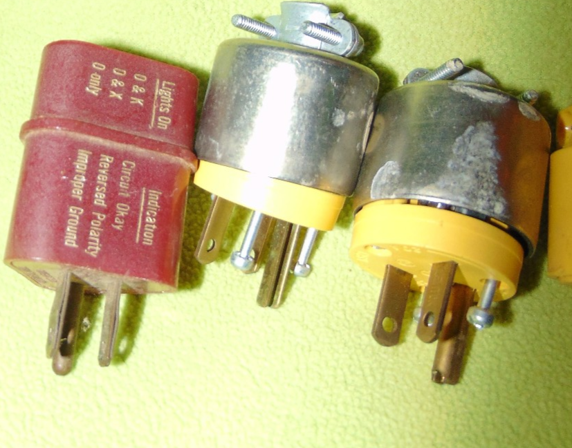 Mixed Lot of 3 Male Electrical Plugs & Vintage Ground Monitor | eBay