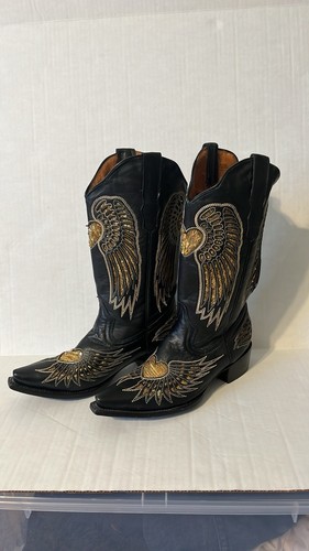 Cowboy Pro Woman’s Leather Boots Embellished with Gold Hearts Wings ...