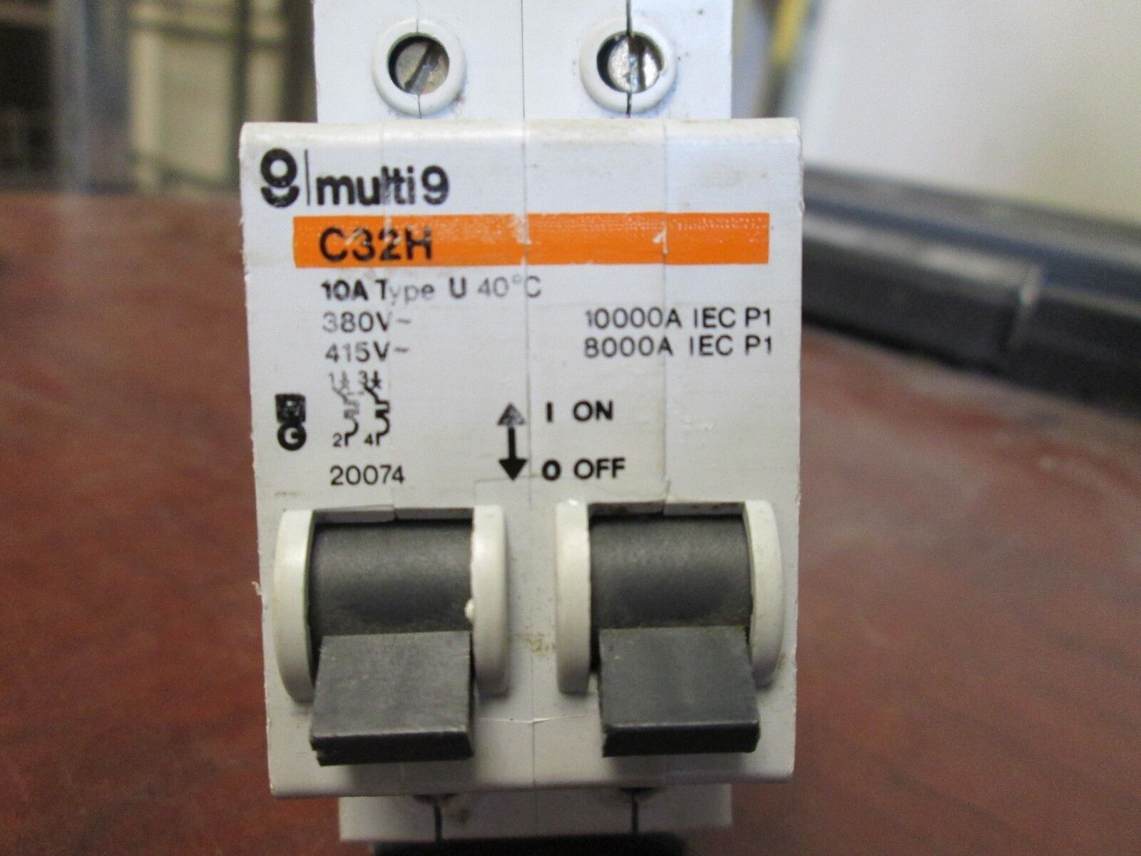 Merlin Gerin Circuit Breaker 20074 C32H 10A 2P 380/415V Used | eBay