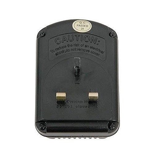 UK Plug to US Socket Voltage Step Down Converter 220v-240V -110-120V AC ...