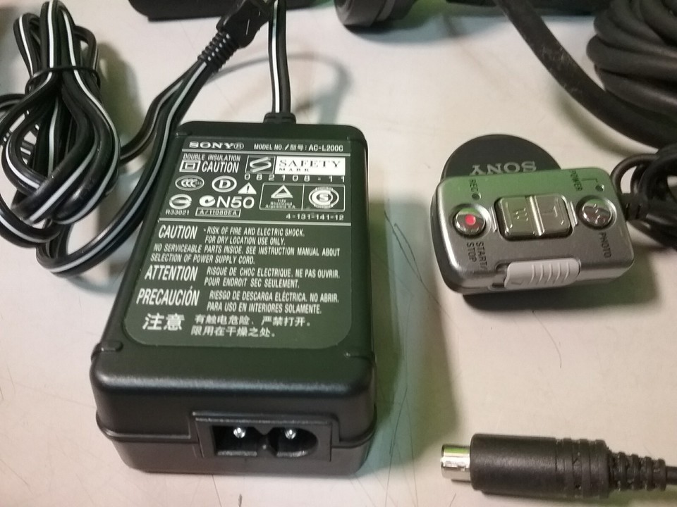 SONY HXR-MC1 Digital HD Video Camera Recorder AVCHD Bundle | eBay