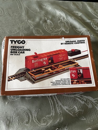 Vintage Tyco Ho Scale Freight Unloading Box Car. | eBay