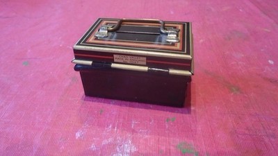 VINTAGE METAL CASH BOX DESK TOP STORAGE BOX NOVELTY MONEYBOX CHAD ...