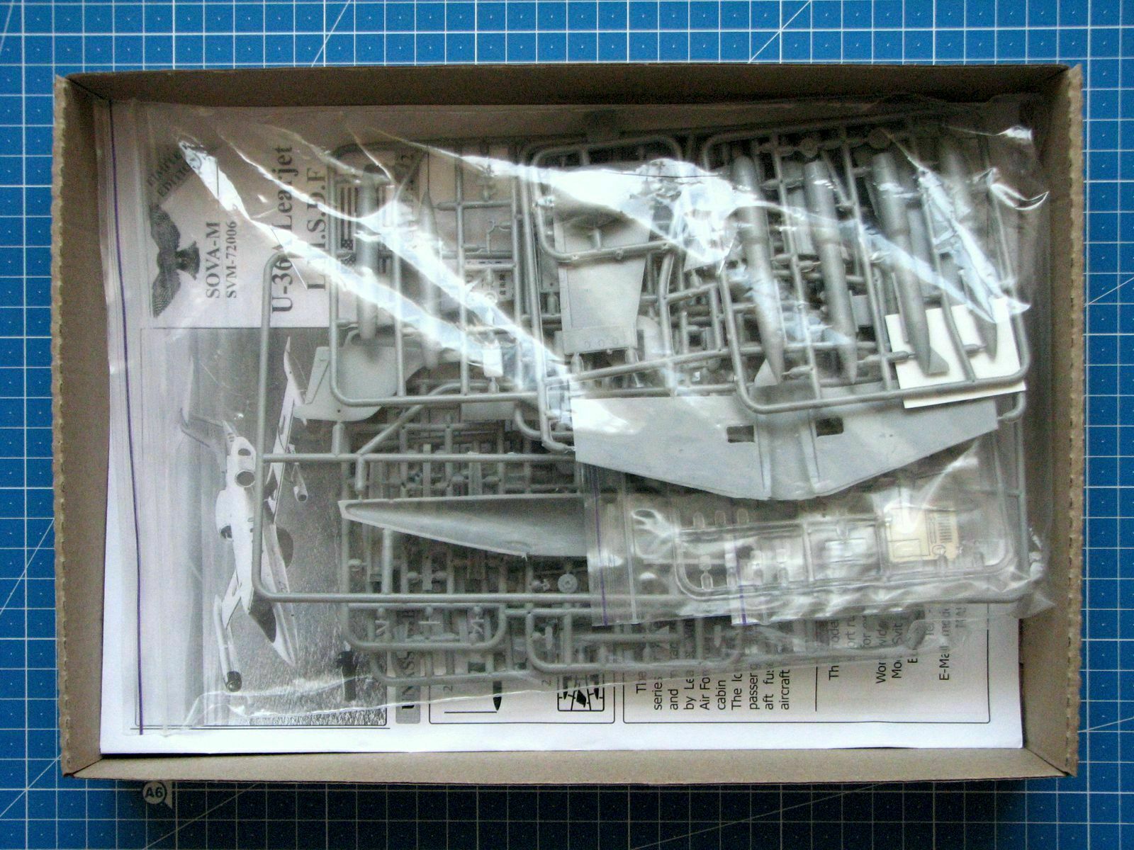 Sova Model SM72006 Learjet U-36A Japan scale model kit, Length 206 mm ...