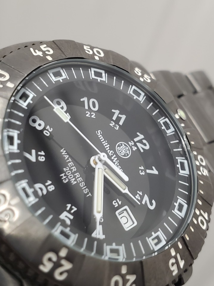 Men’s Smith & Wesson Executive Watch -Tritium, Titanium- Not Running ...
