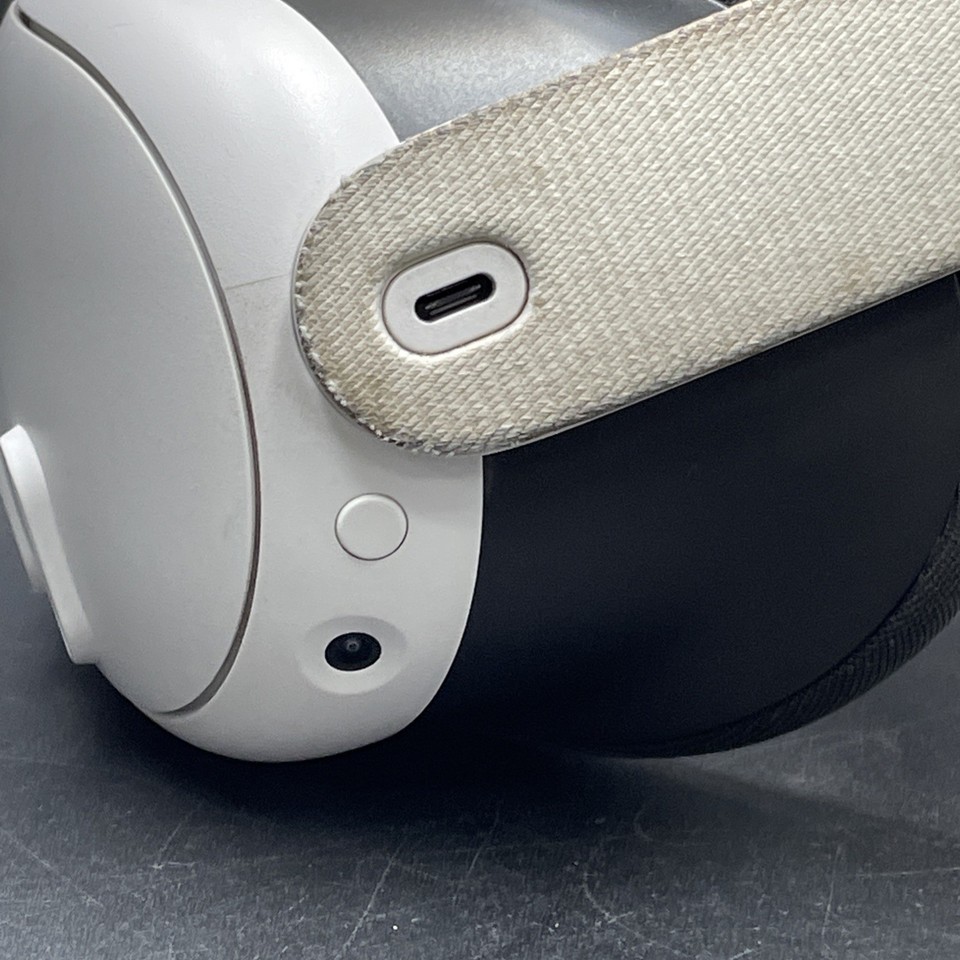 Meta Quest 3 128GB Standalone All-in-One VR Headset S3A ⚠️READ | eBay