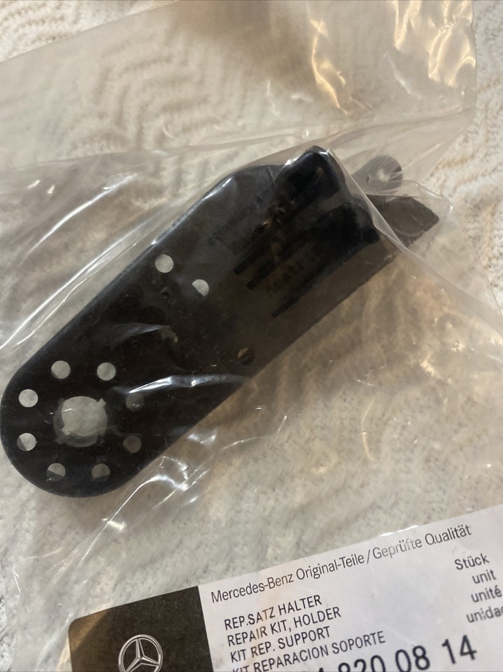 Genuine 2009-2015 Mercedes-Benz GLK350 Headlight Repair Kit Bracket ...