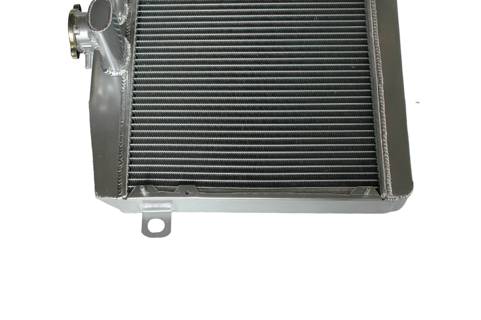 Radiator Curved Upper Neck Fit Radiator For Alfa Romeo Spider Junior ...