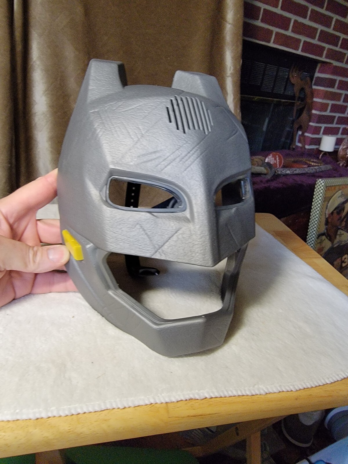Batman Helmet Mask Voice Changer Batman vs Superman Dawn of Justice ...