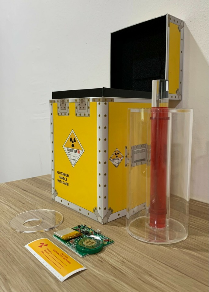 BTTF Back to the Future Plutonium Fuel Cell Canister+Box Prop - No US ...