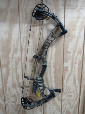 Hoyt VTM 34 / Wilderness Green Left Hand 70#, 29" Draw w/Manual & Hoyt ...