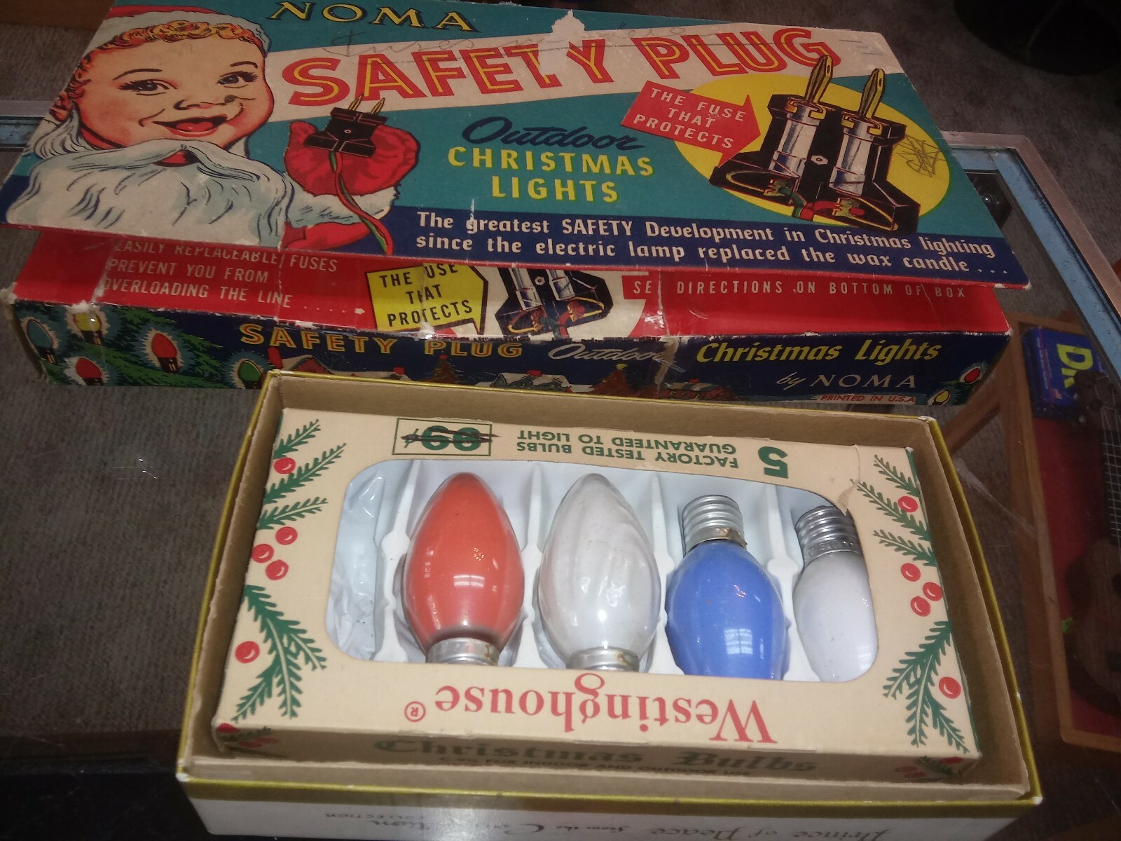 2 SETS Christmas Tree Lights 7 Sockets C-9 Red/Green Wires,and 4 repl ...