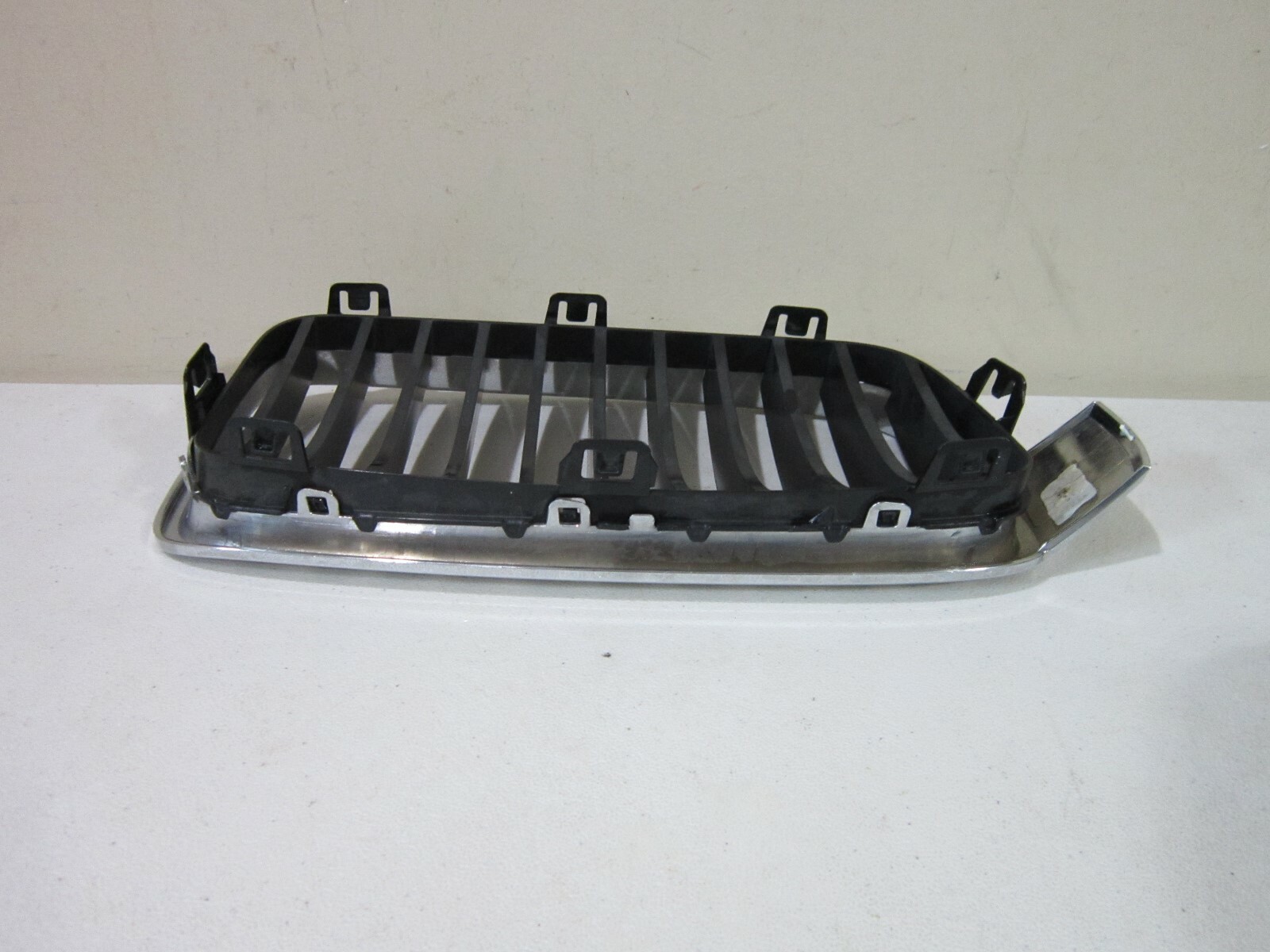 BMW F30 328i 2012-2016 FRONT BUMPER GRILLE LEFT SIDE OEM 7307763 ...