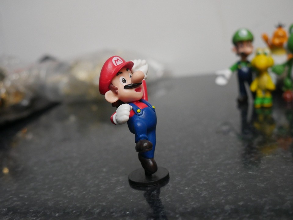 Mario Bros Character Lot of 11- Luigi Shy Guy Yoshi Daisy Koopa Bomb ...