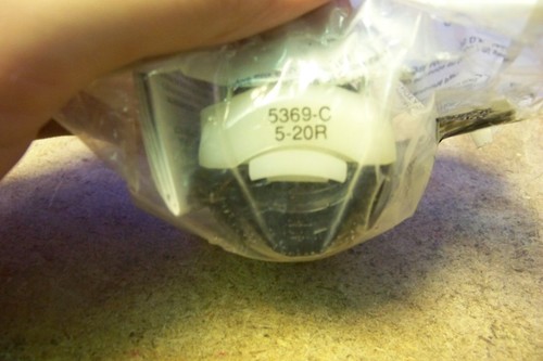 NOS Leviton 5369-C 20 AMP Connector, 125V 5-20R Nylon, Black/White | eBay