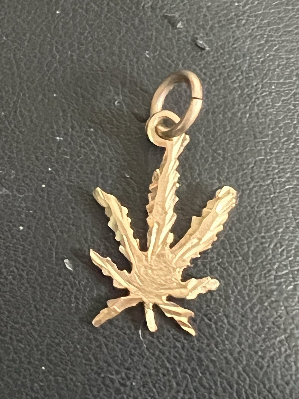 10K Cannabis Marijuana Weed Charm 1” Dia Cut Pendant … - Gem
