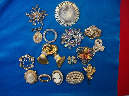 16 PC. LOT OF VINTAGE ESTATE PINS - ALL NICE ONES - HAVE A LOOK | eBay