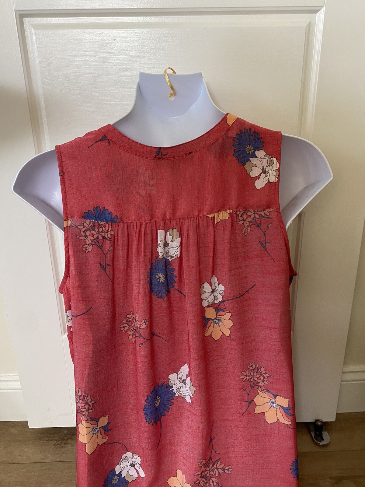 Fred David Woman's Sze XL Coral Pink Floral Sleeveles… - Gem