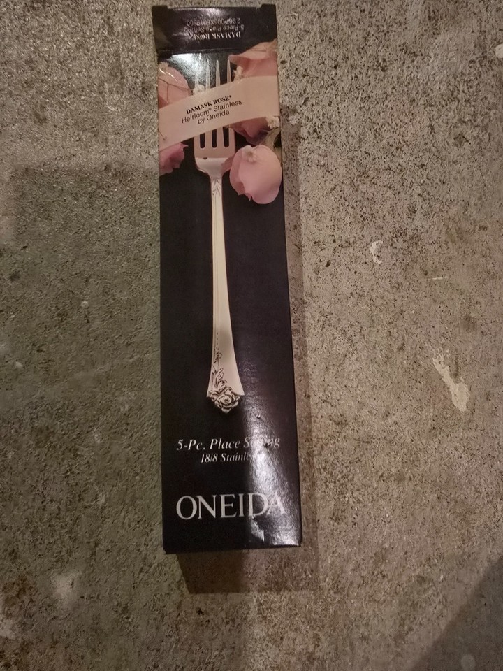 Oneida Golden Damask Rose Stainless Flatware 5 Piece Place Setting NEW ...
