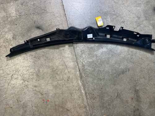 2008 - 2011 MERCEDES BENZ C CLASS W204 WINDSHIELD WINDOW COWL VENT ...