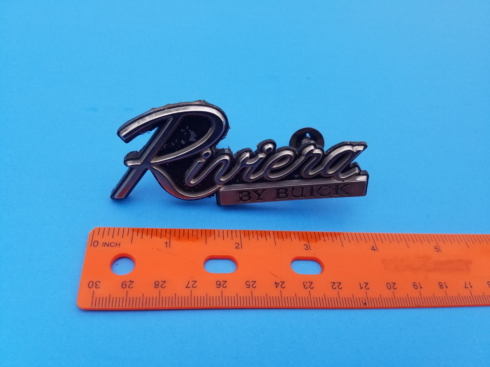 86 87 88 89 90 91 92 93 BUICK RIVIERA FRONT GRILLE EMBLEM BADGE LOGO ...