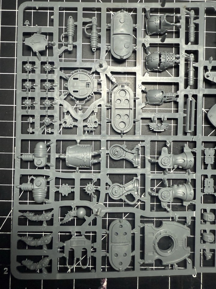 40K Chaos / Imperial Knights Avenger Gatling Cannon, Gauntlet, Pod ...