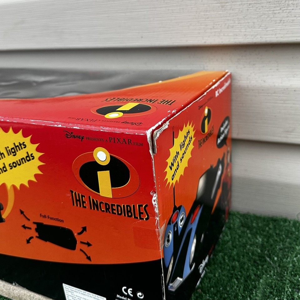 New Rare Vintage THE DISNEY STORE Incredibles Remote Control Car ...