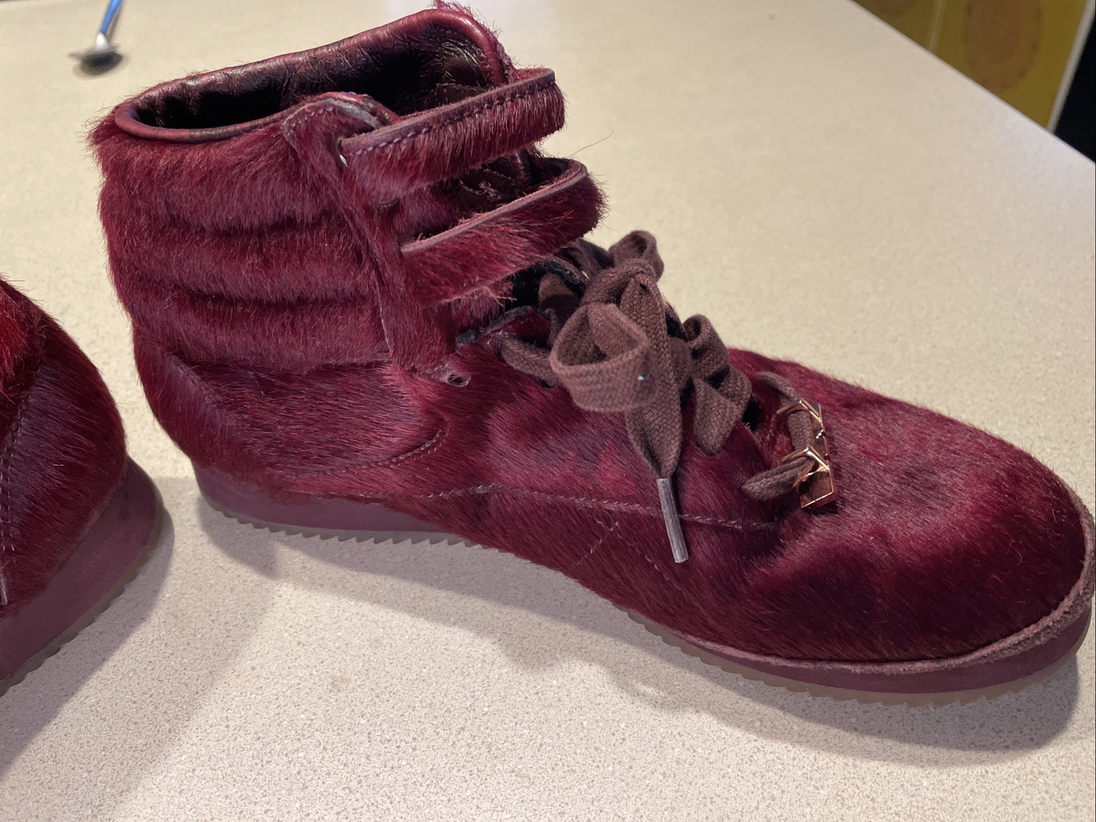 REEBOK Women's MUVA FUKA CM9920' Merlot/Rose FUR HIKING BOOT HIGH TOP ...