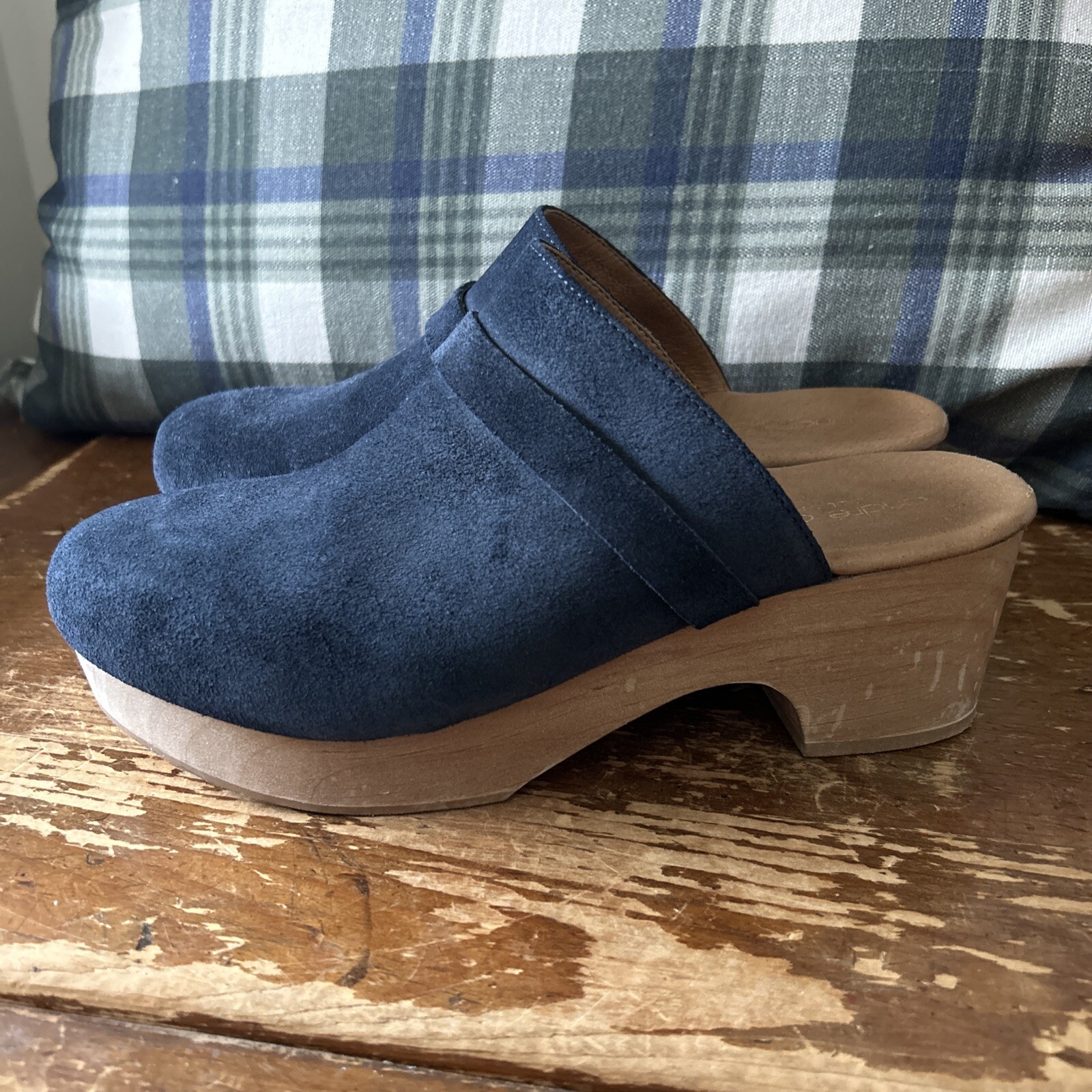 ANDRE ASSOUS SOFI Suede LEATHER CLOG in Navy Size 9 - Gem
