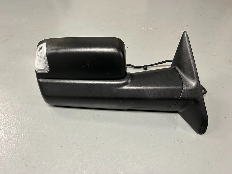 2015- 2018 RAM 2500 3500 Genuine Mopar Outside Rear-View Mirror Right ...