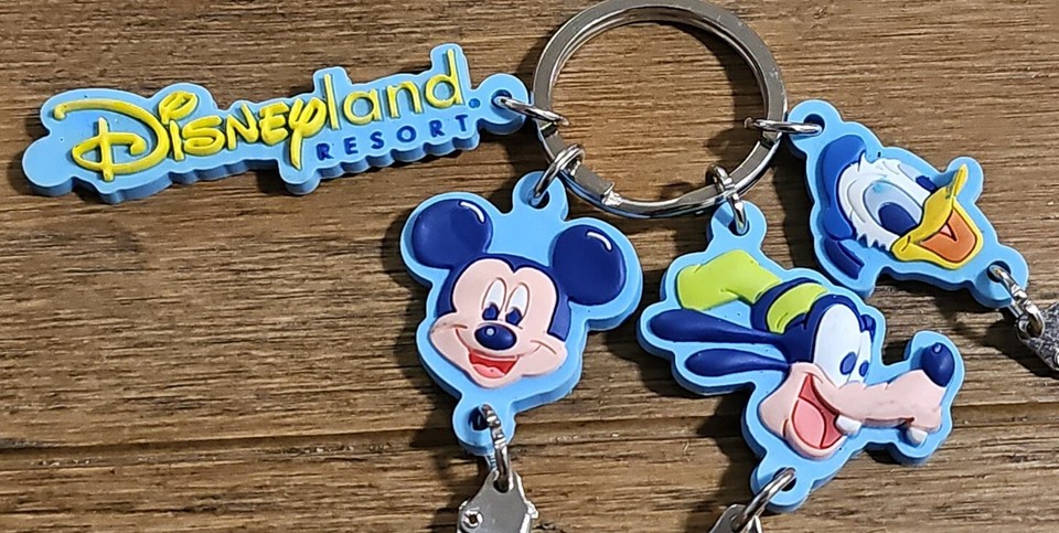 Disneyland Resorts 3 Charm Keychain Mickey Mouse Donald Duck Goofy Key ...
