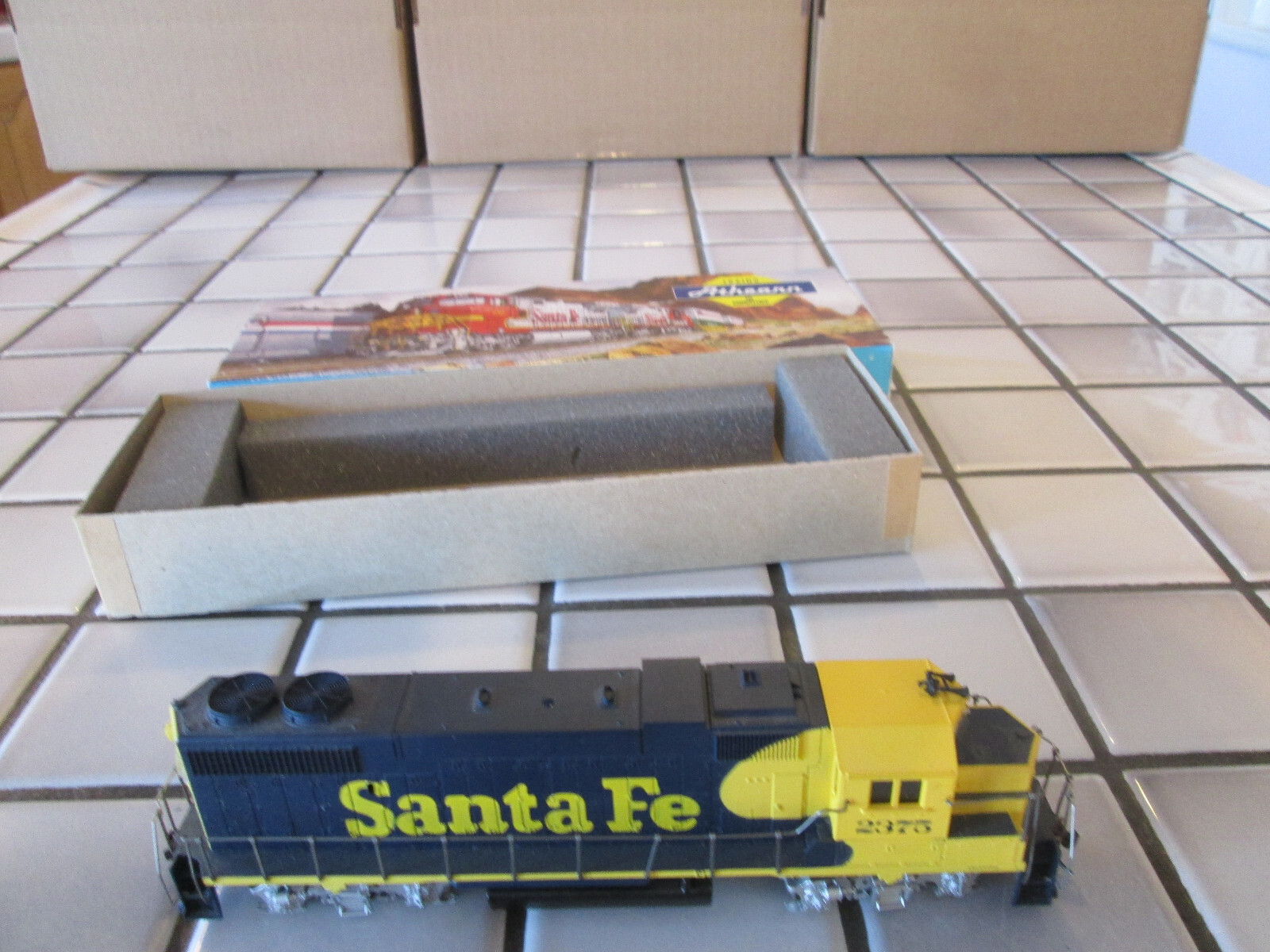 athearn SANTA FE powered engine HO scale | eBay