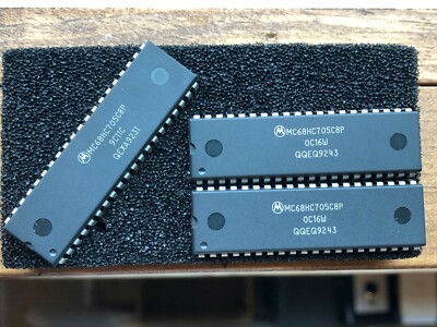 HD68705 8-Bit Microcomputer Three For $0.99 | eBay