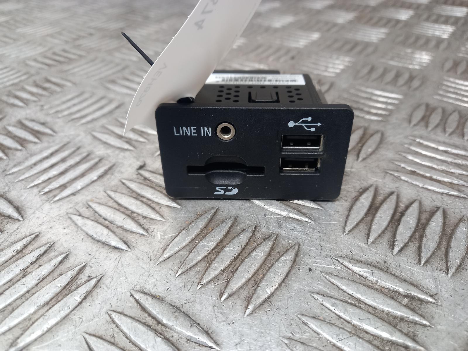 2016 Ford Galaxy Mk4 USB SD Card Slot Em2t 14f014 AB #24209 for sale ...