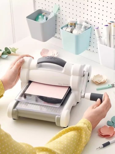 Handmade Paper Embossing Cutting Machine A5 Size Portable Hand Cutting ...