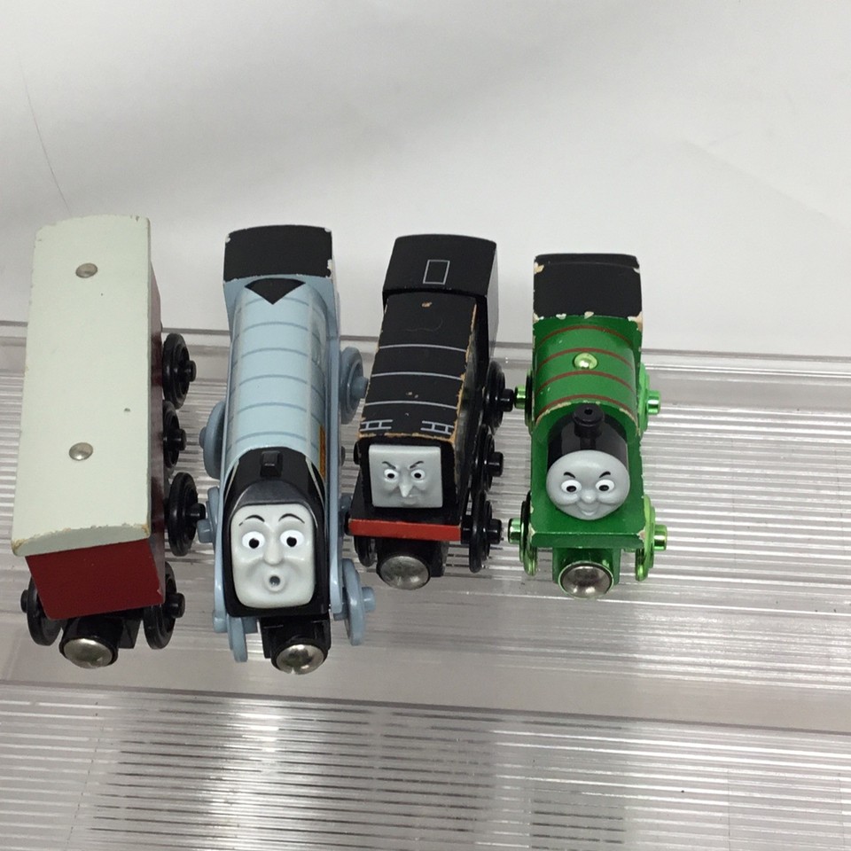 Vintage Lot of 28 Wooden Thomas the Tank Engine Trains, Box Car Tenders ...